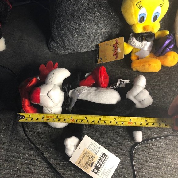 Warner Bros. | Toys | Y2k Millooneyums Looney Tunes Beanie Plush Bugs ...